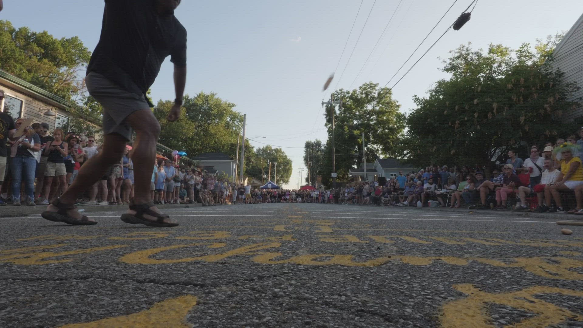 Dainty contest takes over Louisville's Schnitzelburg neighborhood ...