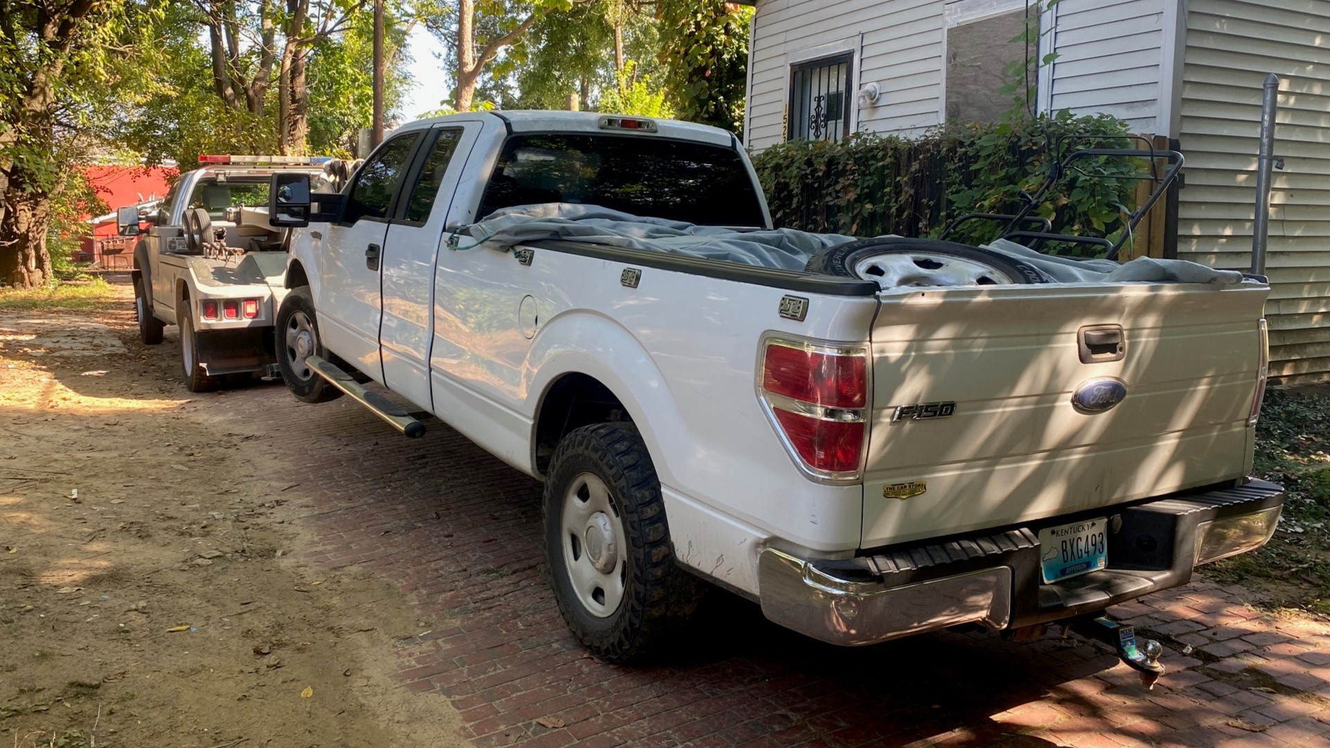 Officials: People face fines after allegedly dumping waste | whas11.com