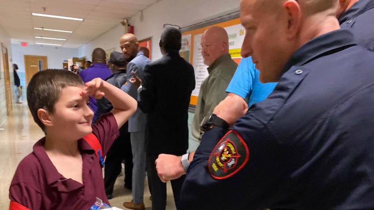 Flash Dads surprised Byck Elementary School students | whas11.com