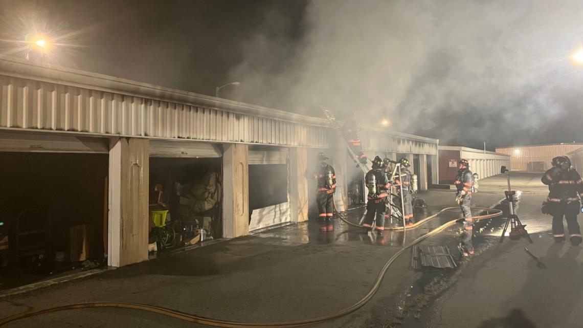 'Heavy fire' damages dozens of storage units at Louisville facility ...