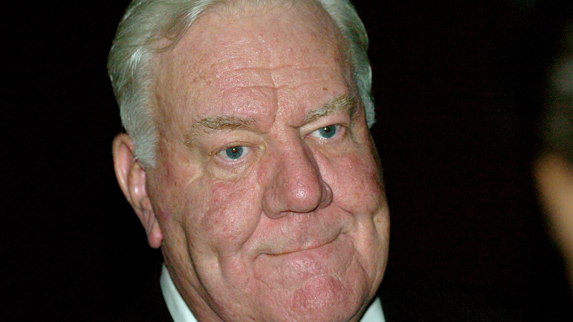 Former Kentucky Congressman Carroll Hubbard dies | whas11.com