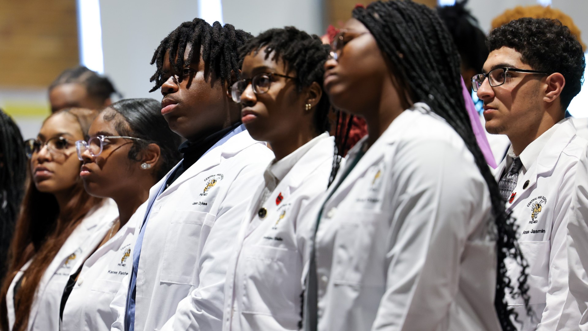 30 Central students get their white coats | whas11.com