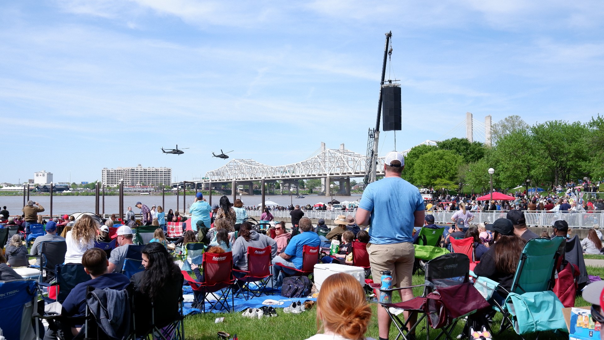 Thousands flock to the riverfront for Thunder Over Louisville | whas11.com