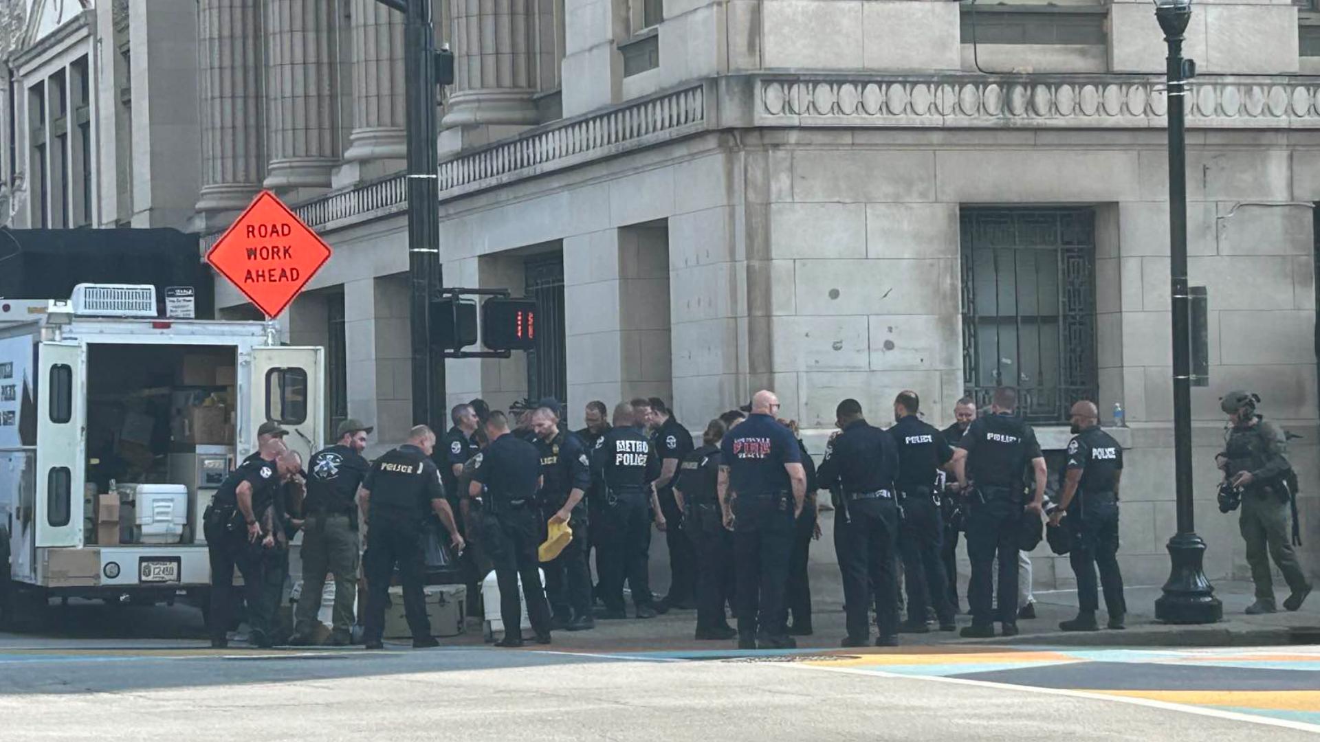 Trespassers removed from vacant building in downtown Louisville ...