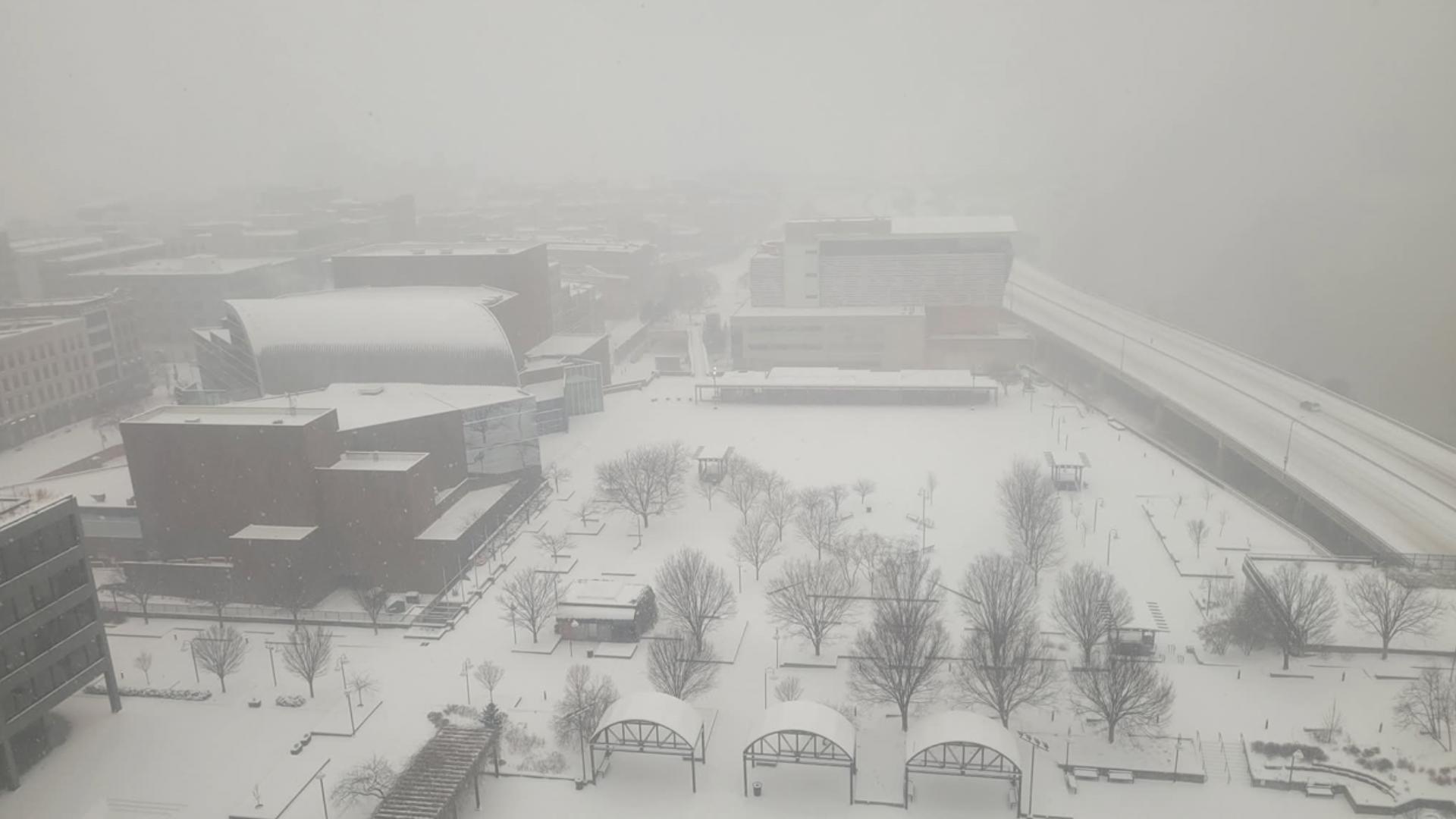 PHOTOS | Winter storms blankets Kentucky and Indiana in snow and ice ...