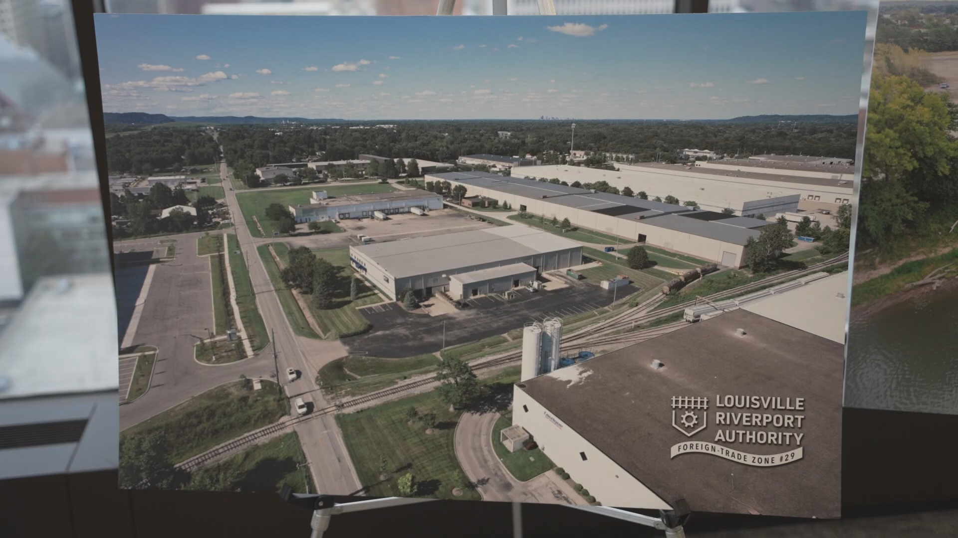Leaders unveil plan to modernize Louisville's Riverport | whas11.com