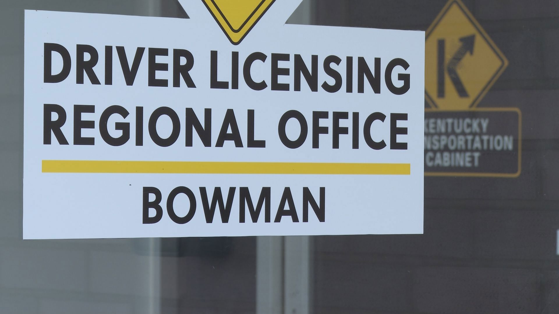 Former Kentucky sheriff looks to have judge murder case dismissed | whas11.com