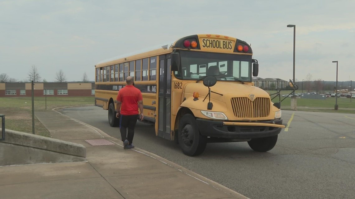 JCPS bus delays still impacting students, teachers | whas11.com