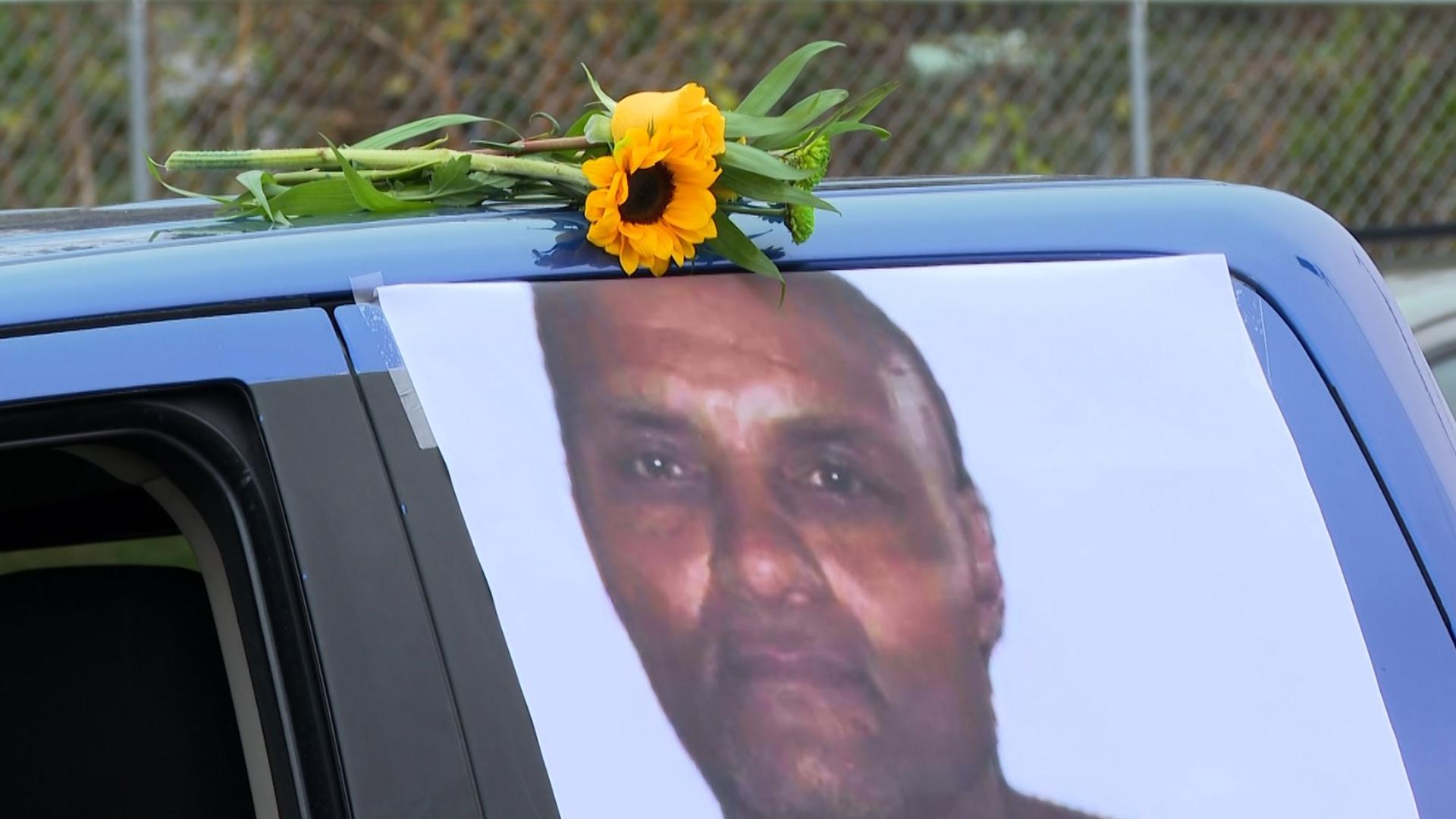 Louisville family advocates for non-violence after man killed | whas11.com
