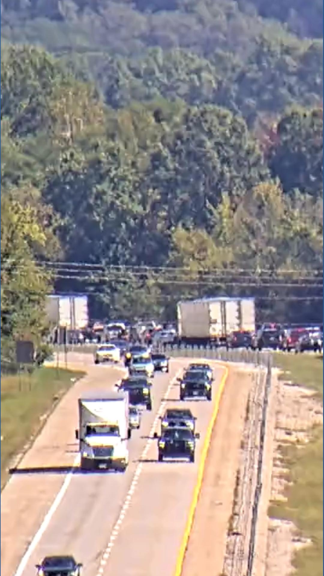Eastbound lanes of Gene Snyder Freeway reopen after crash near Fairdale ...