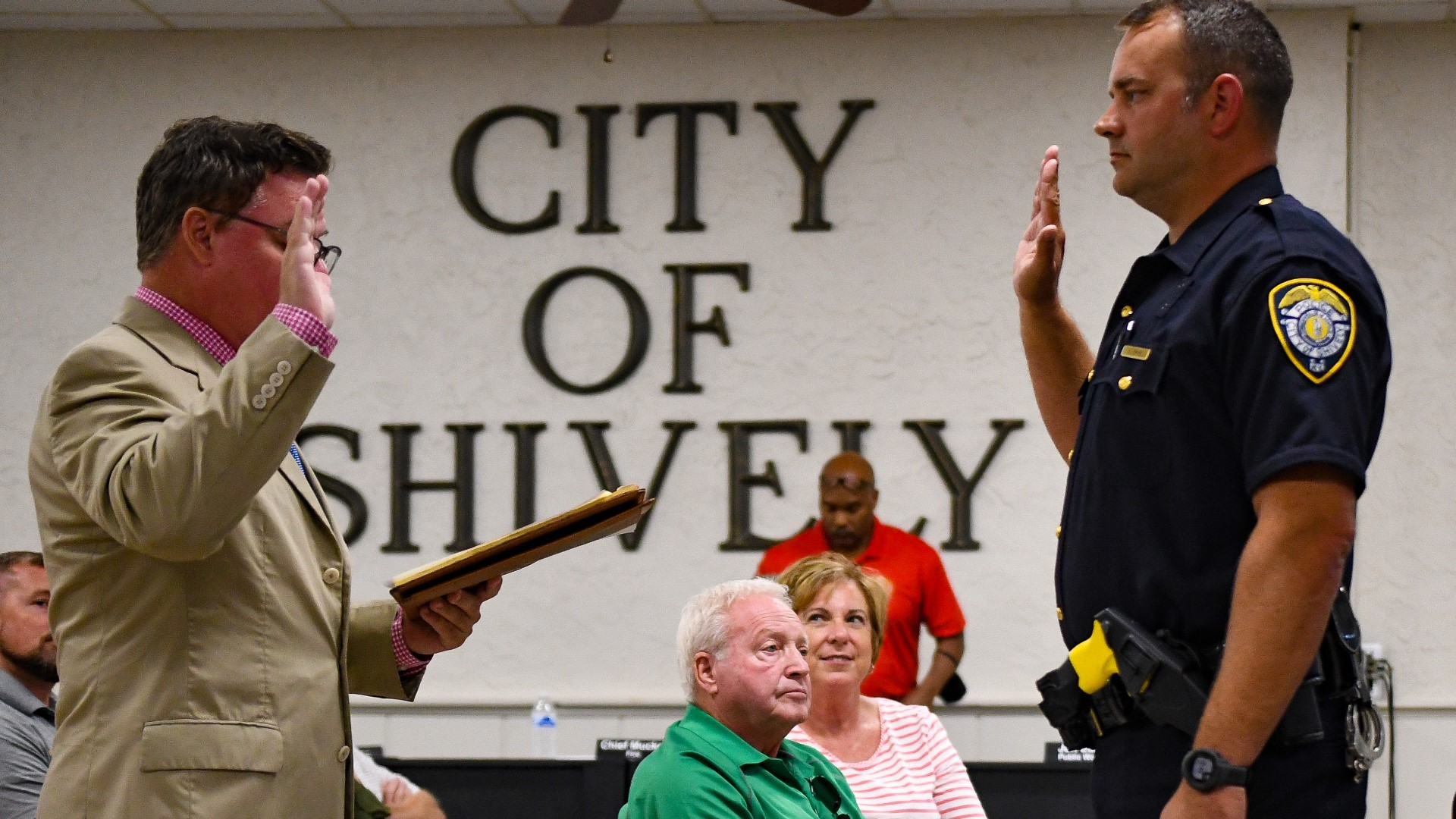 Emery Frye sworn in as Shively police chief | whas11.com