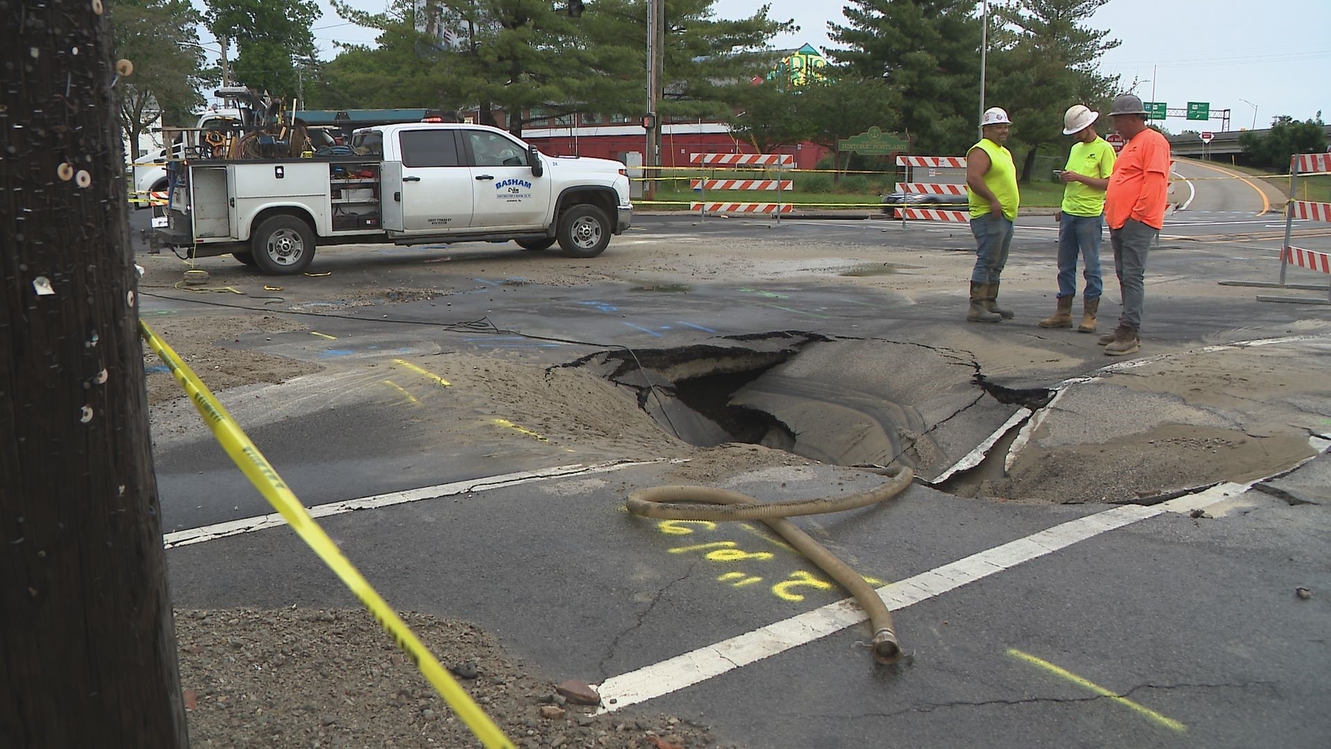 Water main break leaves hole in the road on North 22nd Street | whas11.com