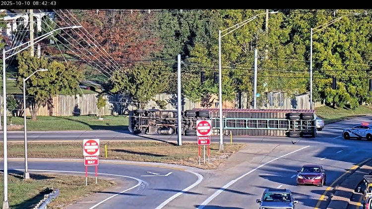 Rolled semi blocked Watterson Expressway ramp in Louisville | whas11.com