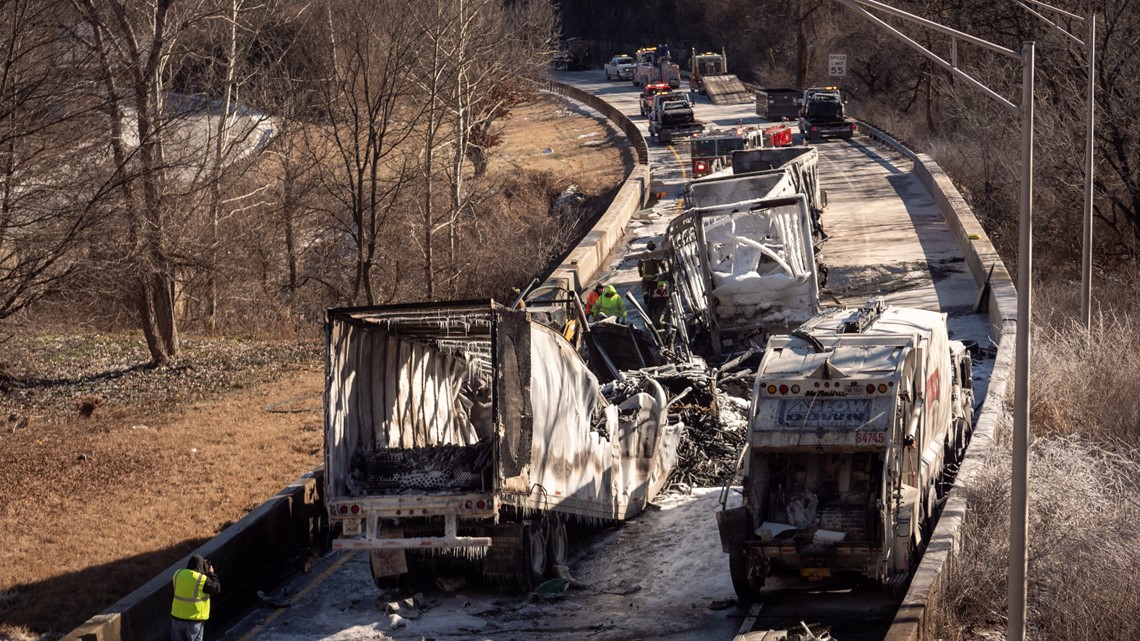 I-64 East shut down due to crash at Cochran Hill Tunnel | whas11.com
