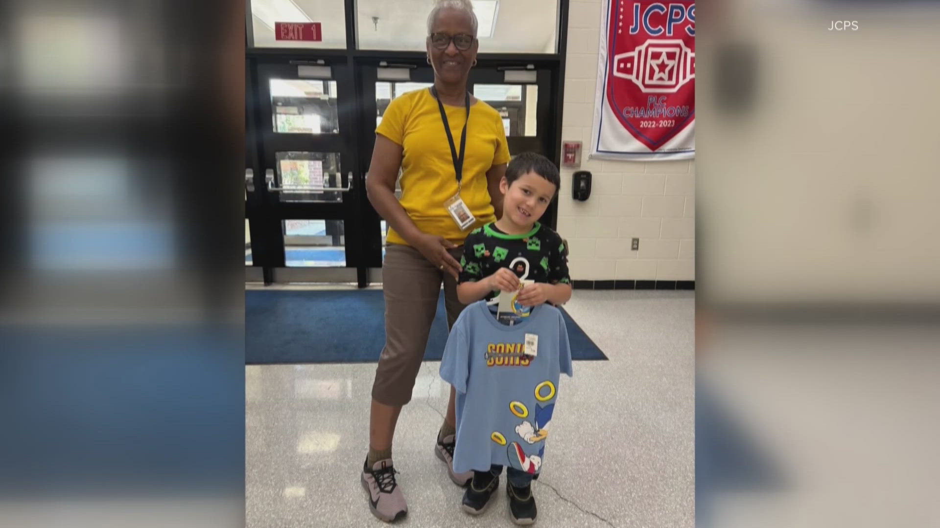 Louisville bus driver makes student's day with thoughtful surprise ...