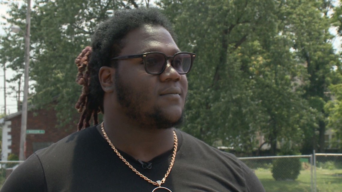 Former Louisville football star Jamon Brown retires | whas11.com