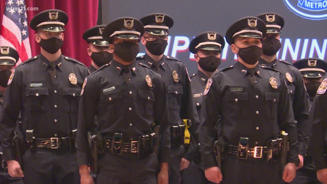 28 new LMPD officers take pledge of service during ceremony | whas11.com