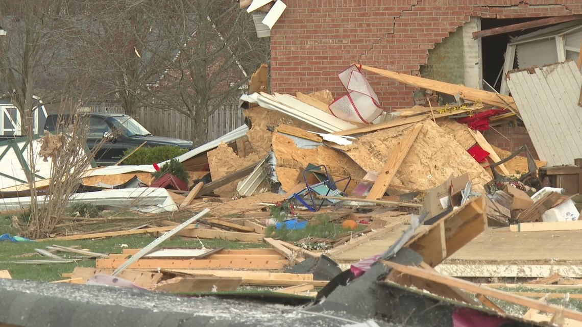 Southern Indiana tornado wrecks dozens of homes | whas11.com