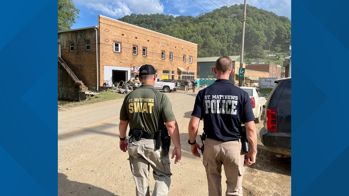 St. Matthews Police officers in Letcher County help flood victims ...