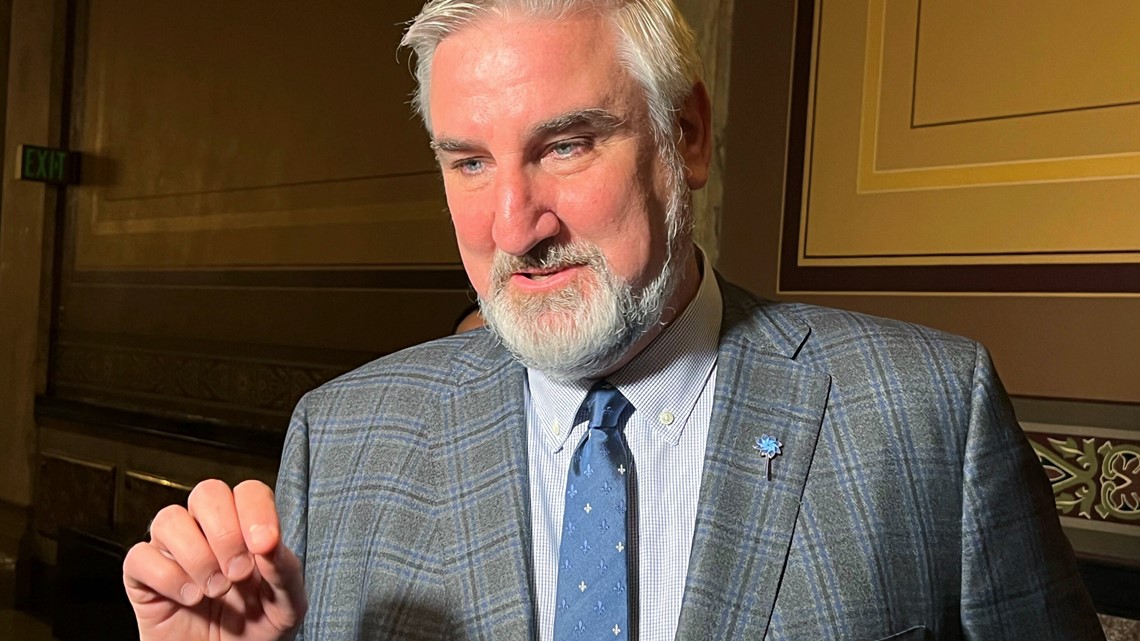 Indiana's ban on gender-affirming care for tans youth is law | whas11.com