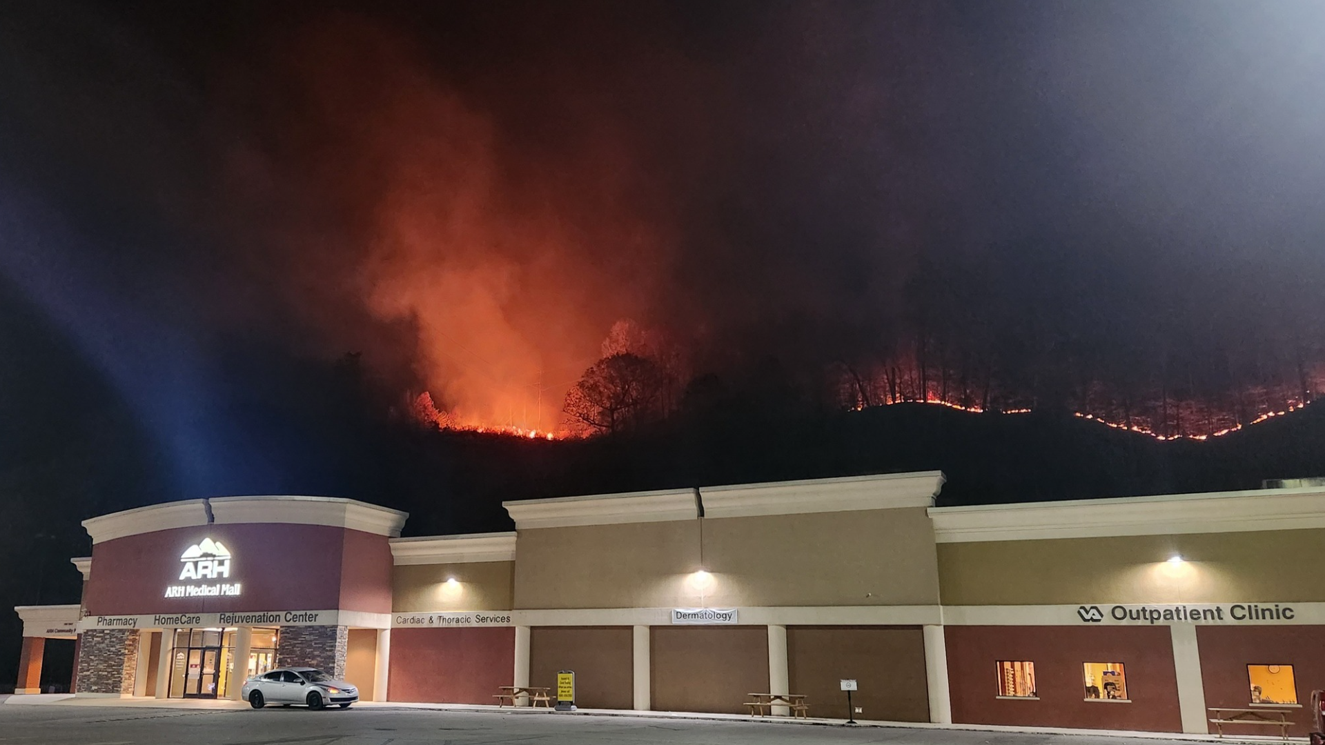 PHOTOS: Wildfires burn across eastern Kentucky | whas11.com