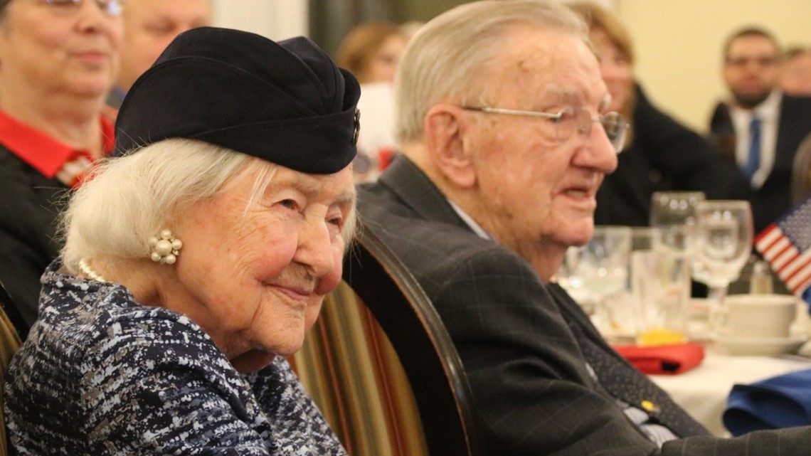 Louisville woman who tracked WWII German subs dies at 97 | whas11.com