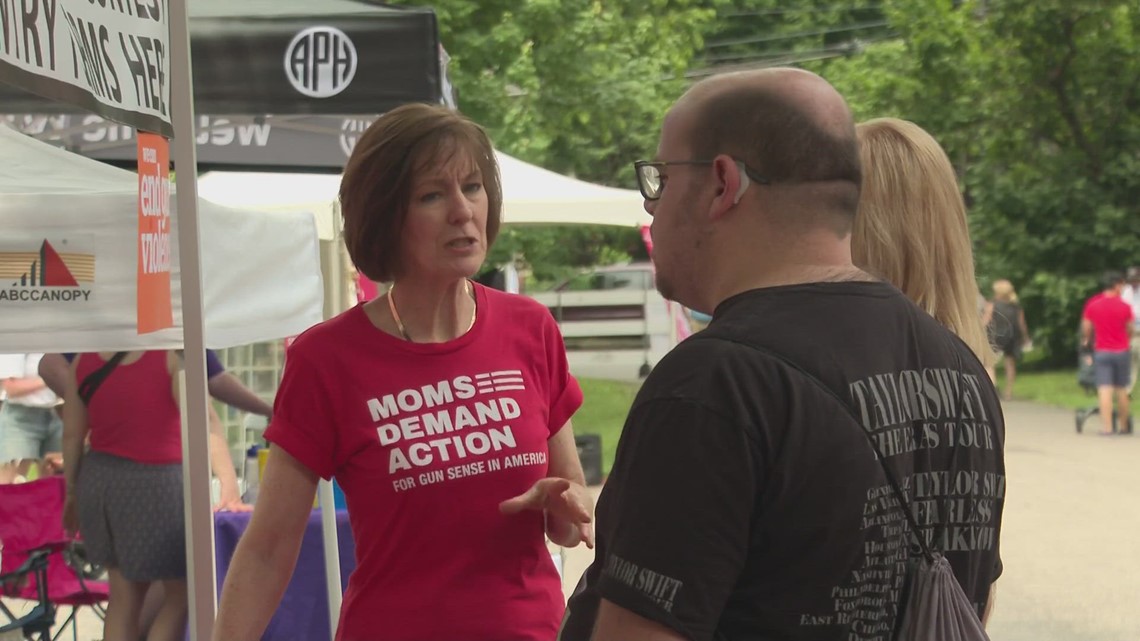 Moms Demand Action urges gun safety after violent weekend | whas11.com