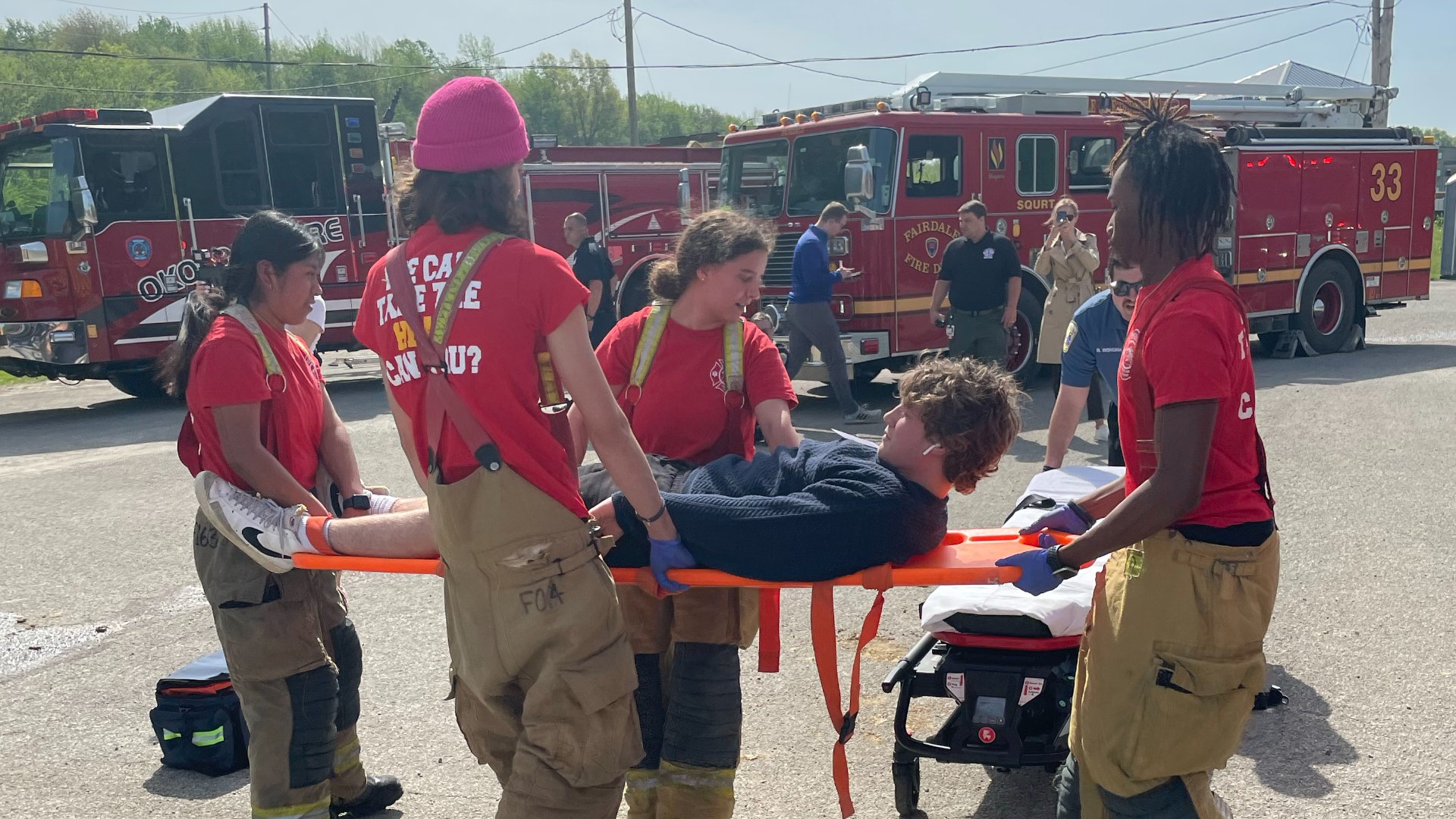Fairdale High School students tackle first responder simulation | whas11.com