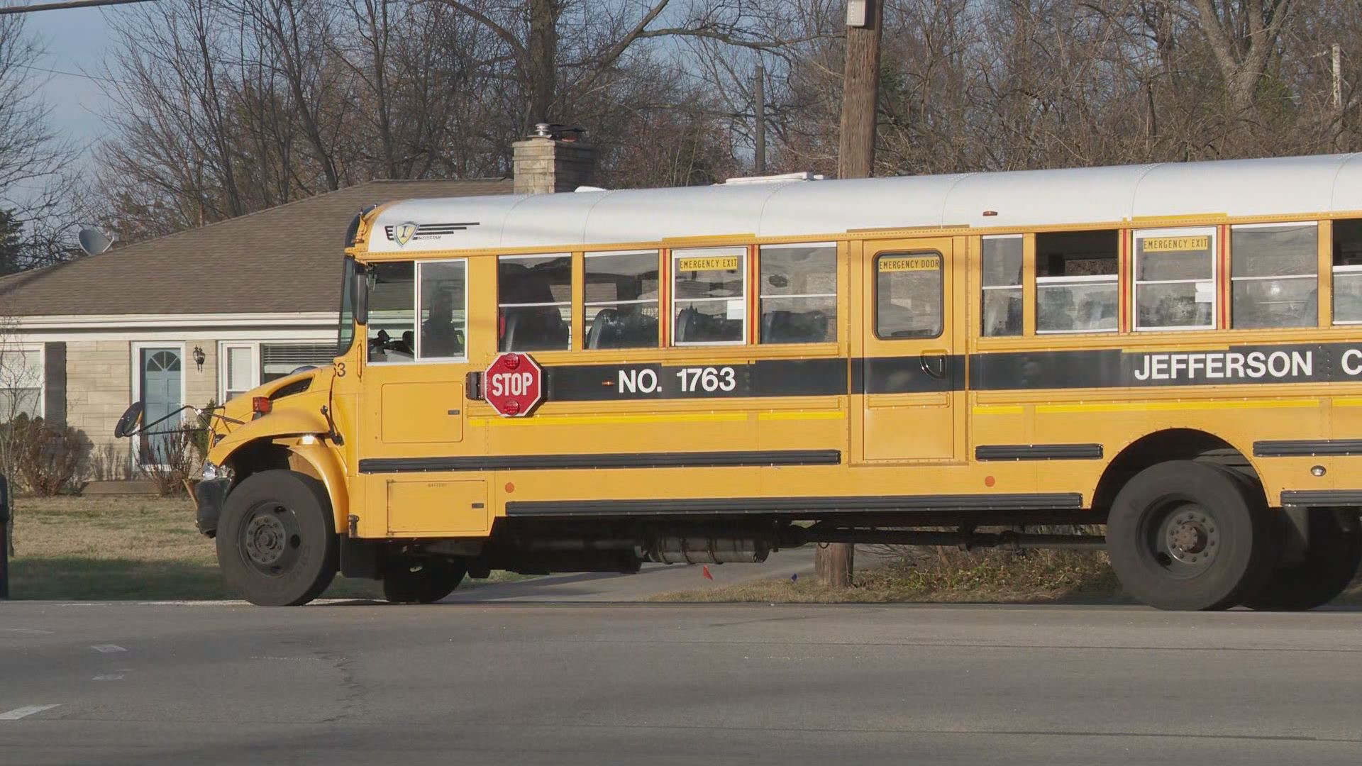 JCPS bus crashes on Taylorsville Road | whas11.com