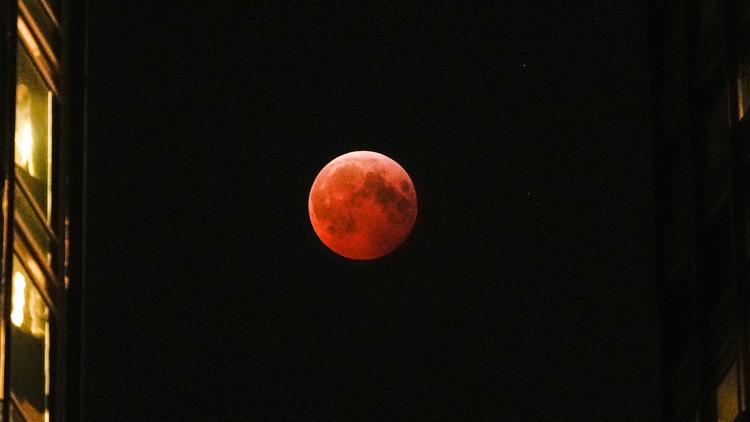 Kentucky forecast: Will the skies cooperate for Tuesday’s lunar eclipse ...