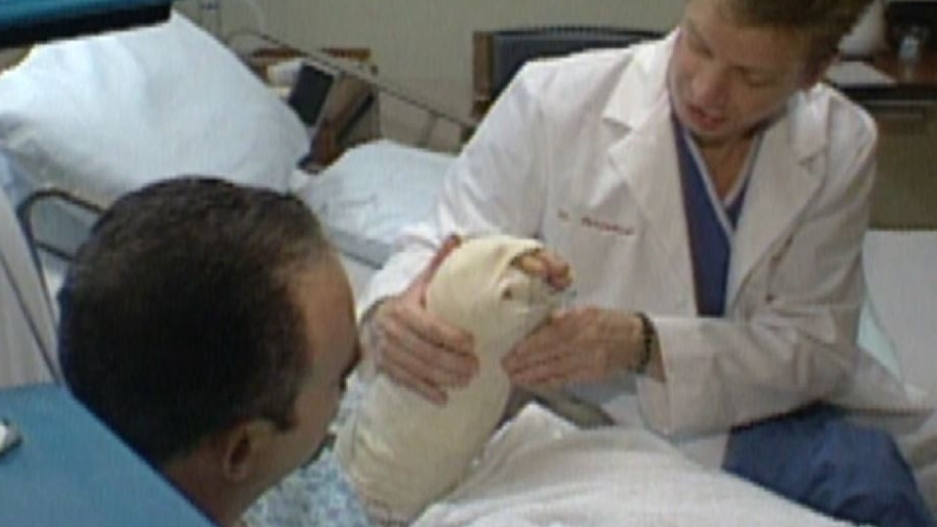 Revisiting the world's first hand transplant in Louisville | whas11.com