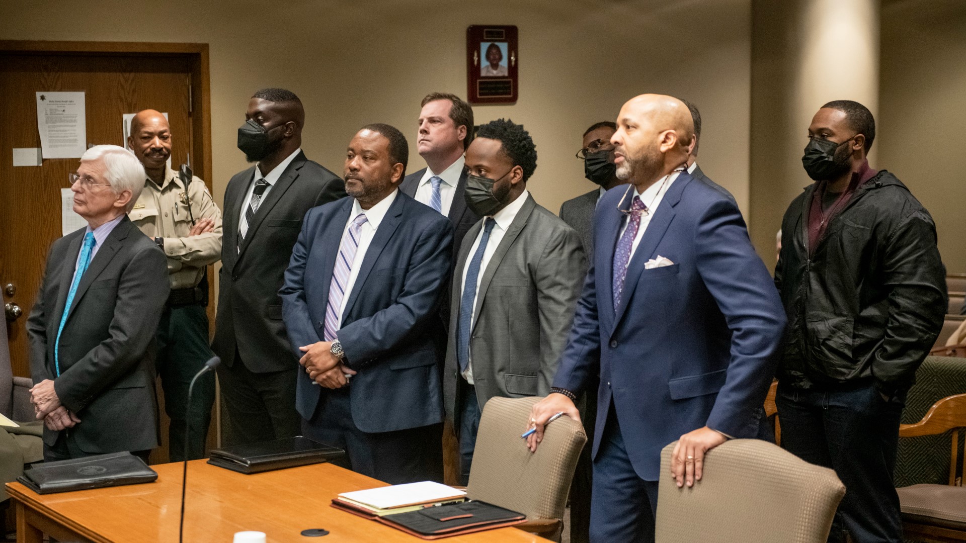 5 Memphis officers plead not guilty in death of Tyre Nichols | whas11.com