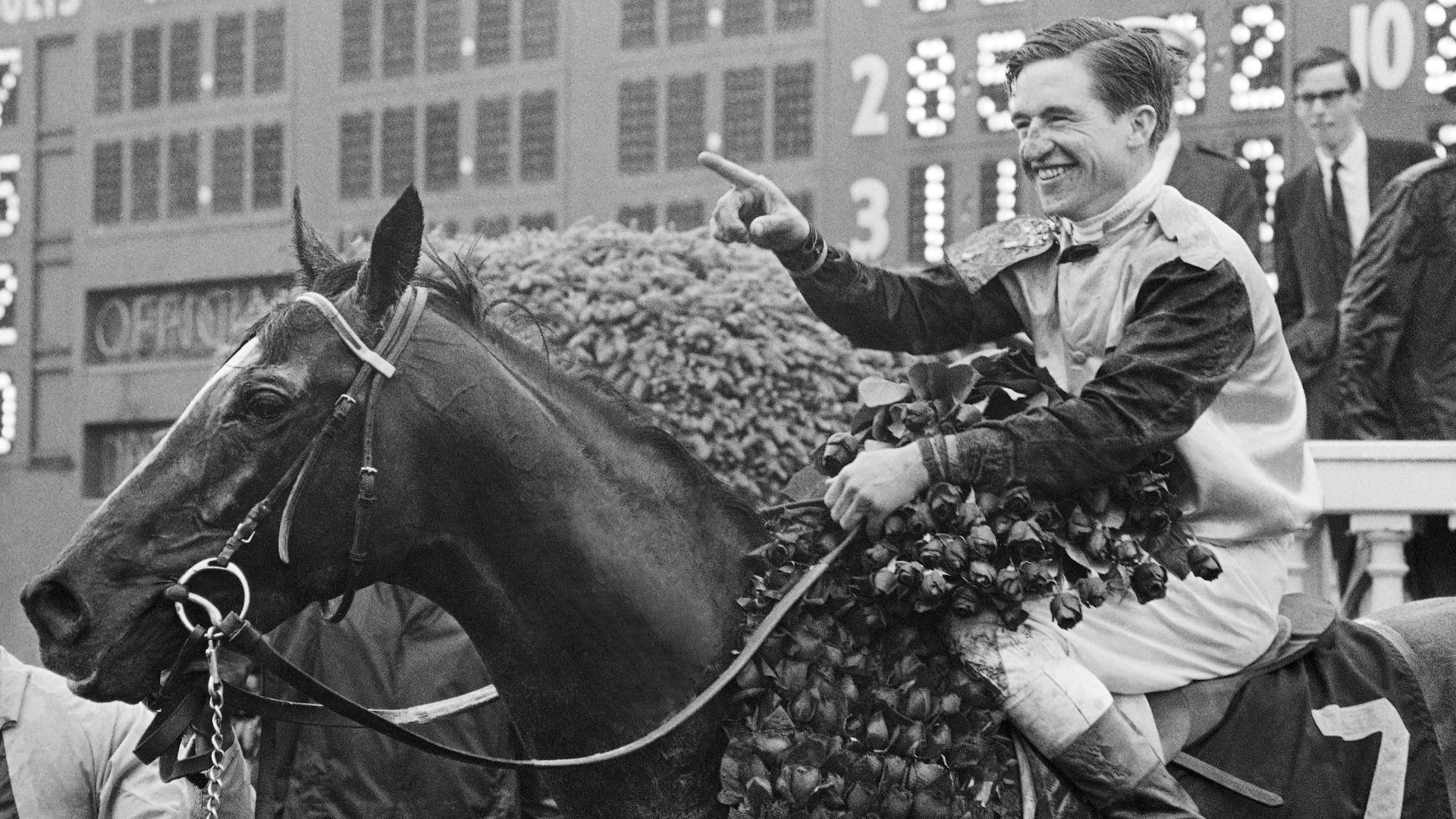 Hall of Fame jockey Bobby Ussery dies at 88 | whas11.com
