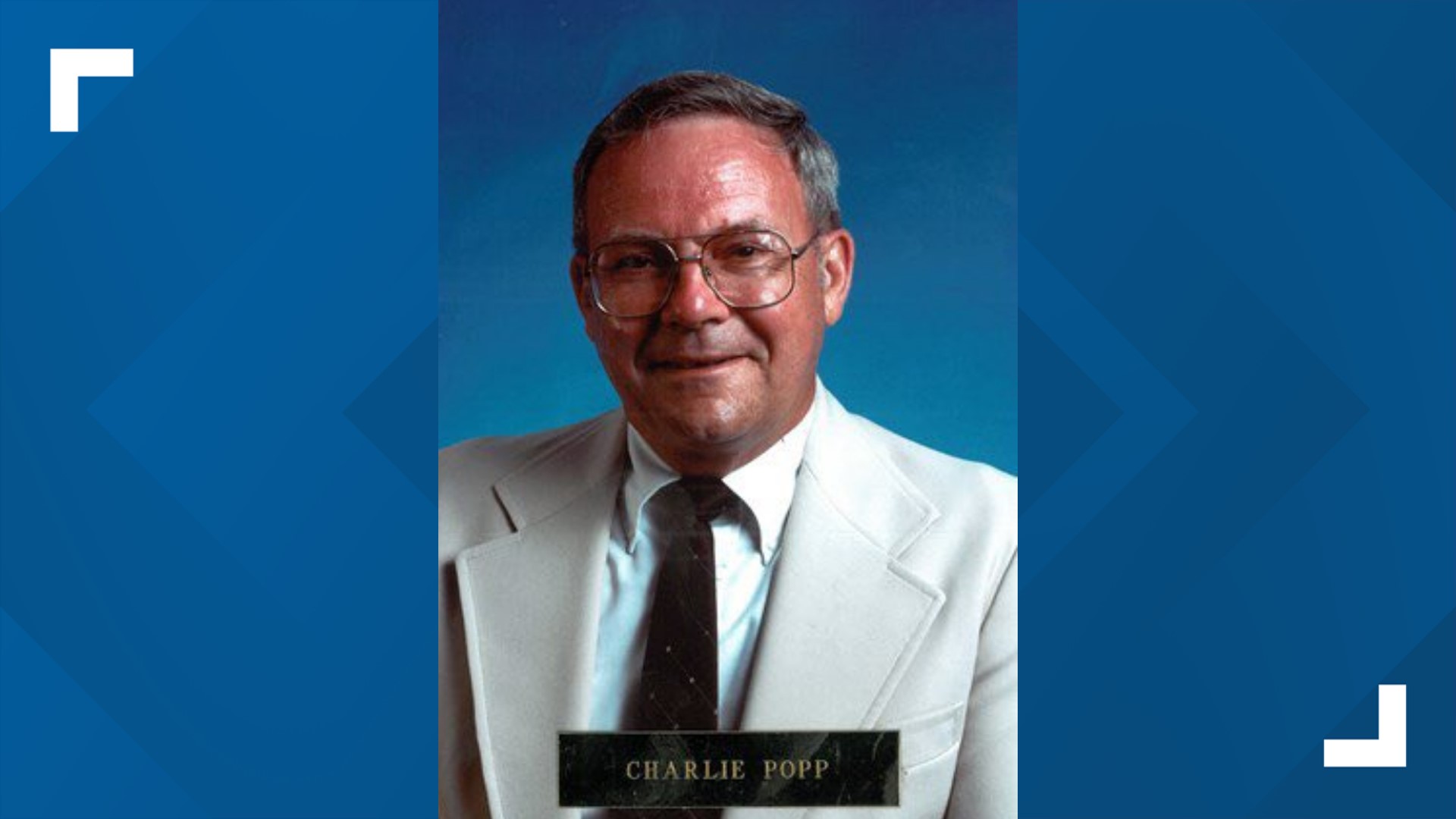 Silver Creek High girls basketball team honors Charlie Popp | whas11.com