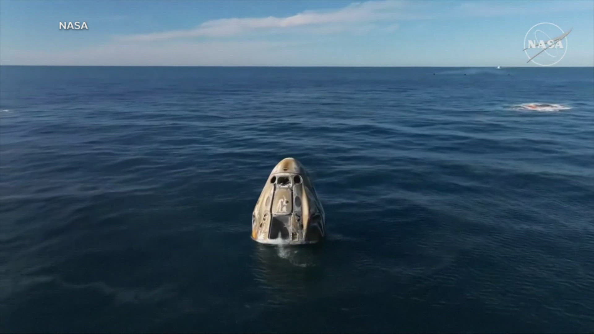 'Stranded' NASA astronauts splash down to Earth after 9 months in space ...