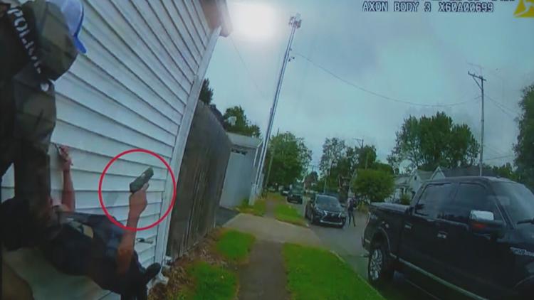 LMPD releases bodycam in teen homicide suspect's death | whas11.com