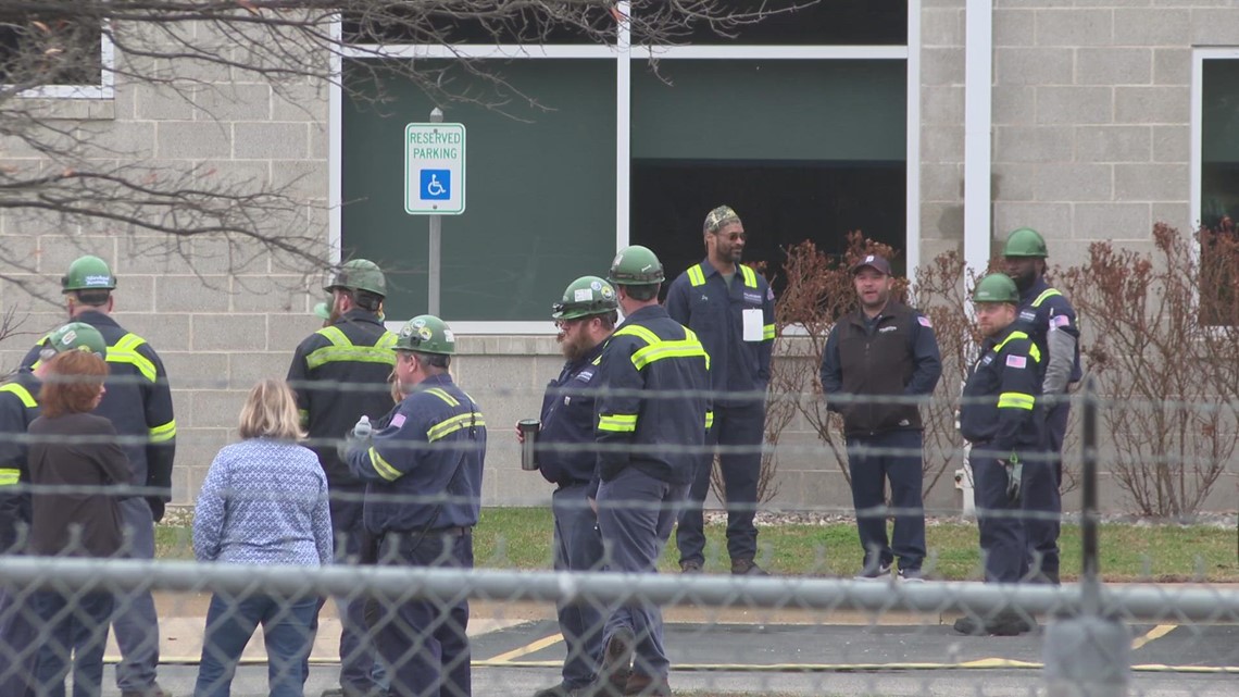 Pleasure Ridge Park warehouse fire at Nucor Tubular | whas11.com