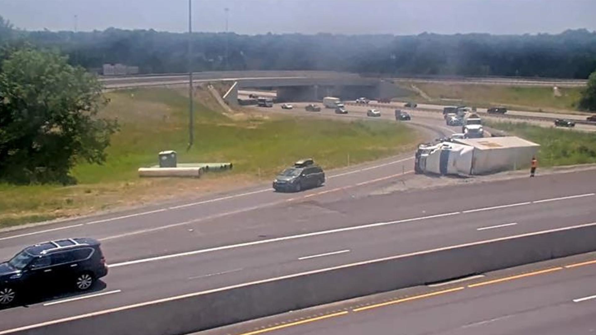 Overturned semi at Louisville interstate ramp causes delays Tuesday ...