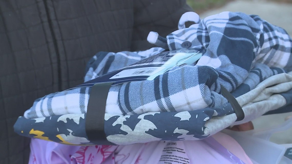 Deadly encampment fire spurs community to start clothing drive | whas11.com