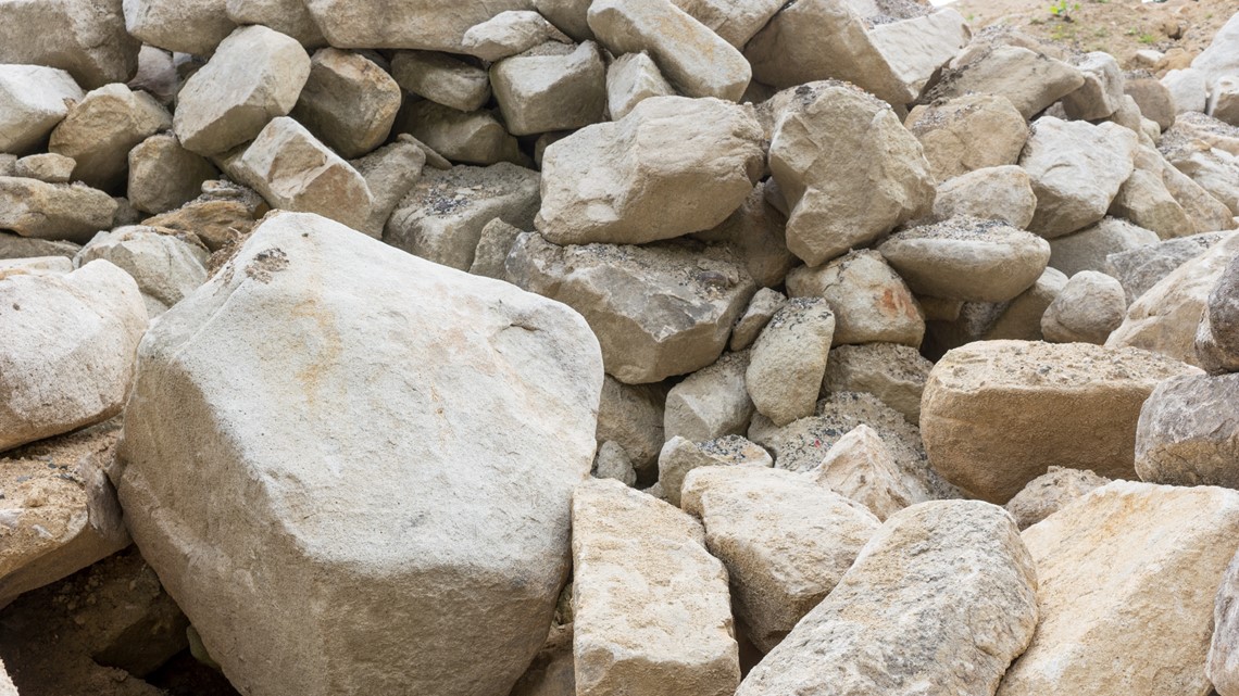 Indiana man's body found after falling into dangerous rock quarry ...