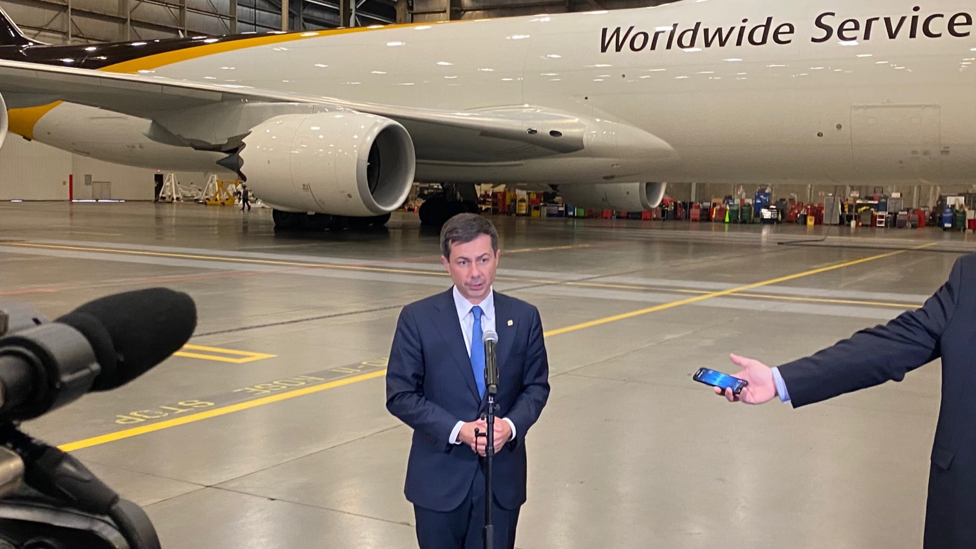 Pete Buttigieg to visit Louisville, tour UPS Worldport | whas11.com