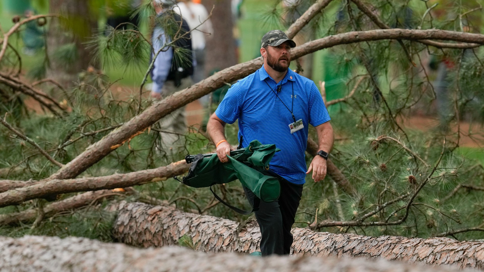 PHOTOS | Tree falls at Masters Tournament in Georgia | whas11.com