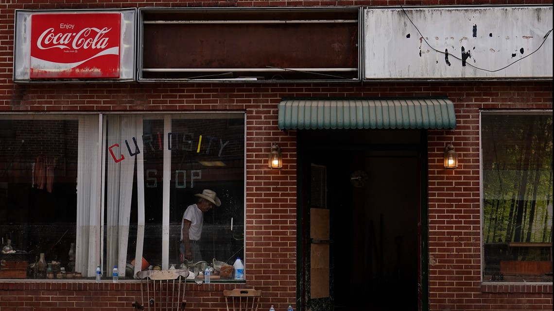PHOTOS | City of Fleming-Neon begins cleanup after massive Kentucky ...