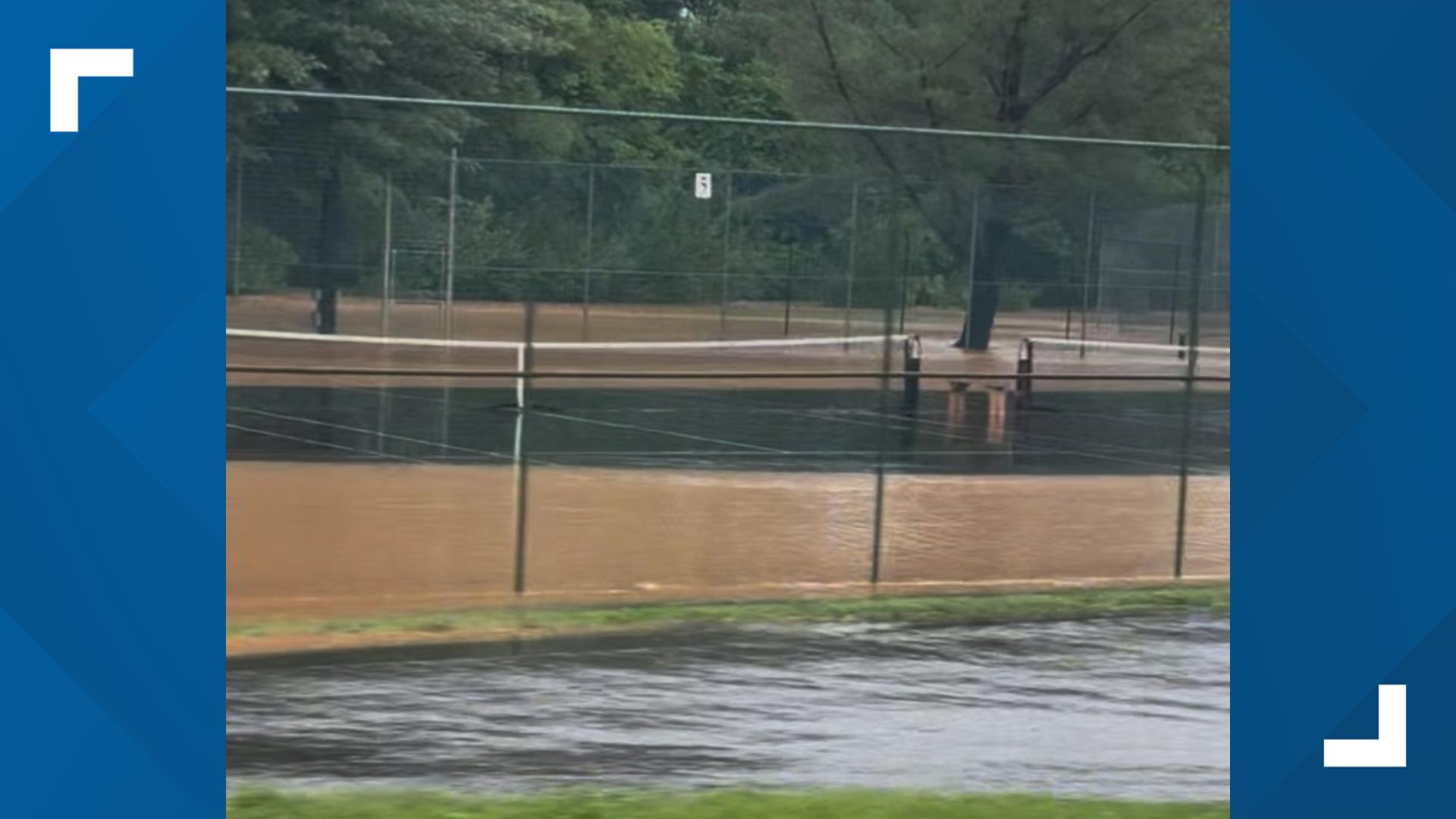 'Unprecedented rainfall' causes dangerous flooding in Elizabethtown ...