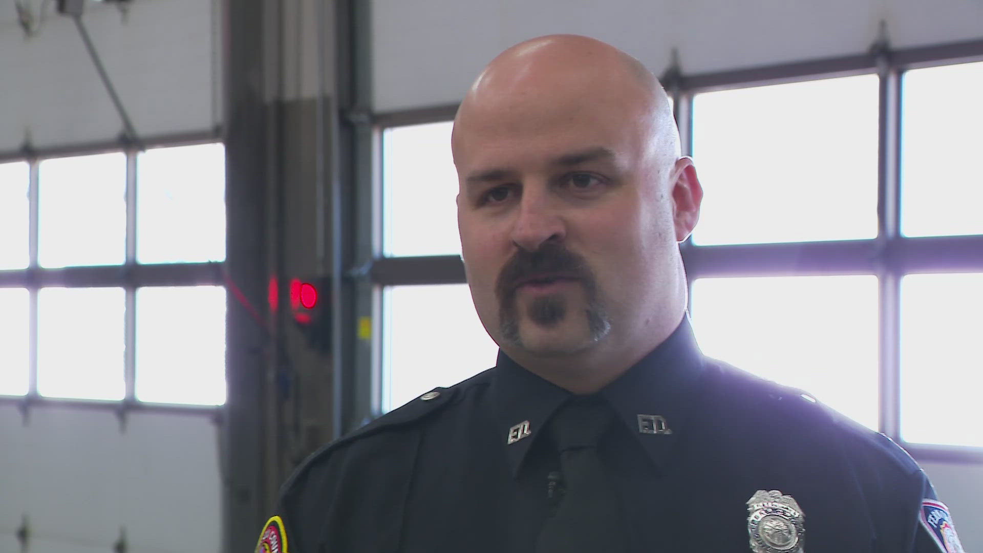 Off-duty Louisville firefighter saves child at water park | whas11.com