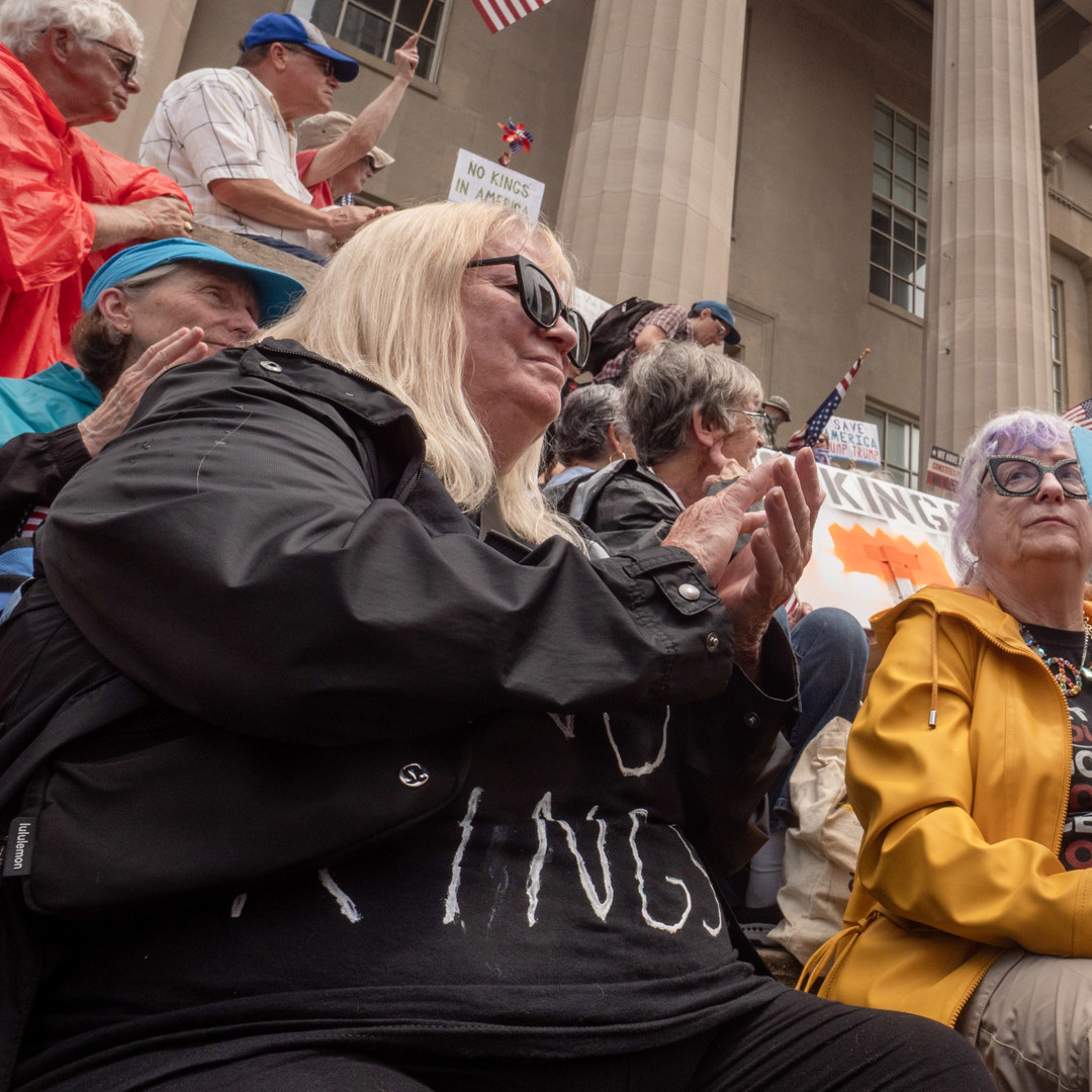 No Kings protest draws huge crowds to Louisville | whas11.com