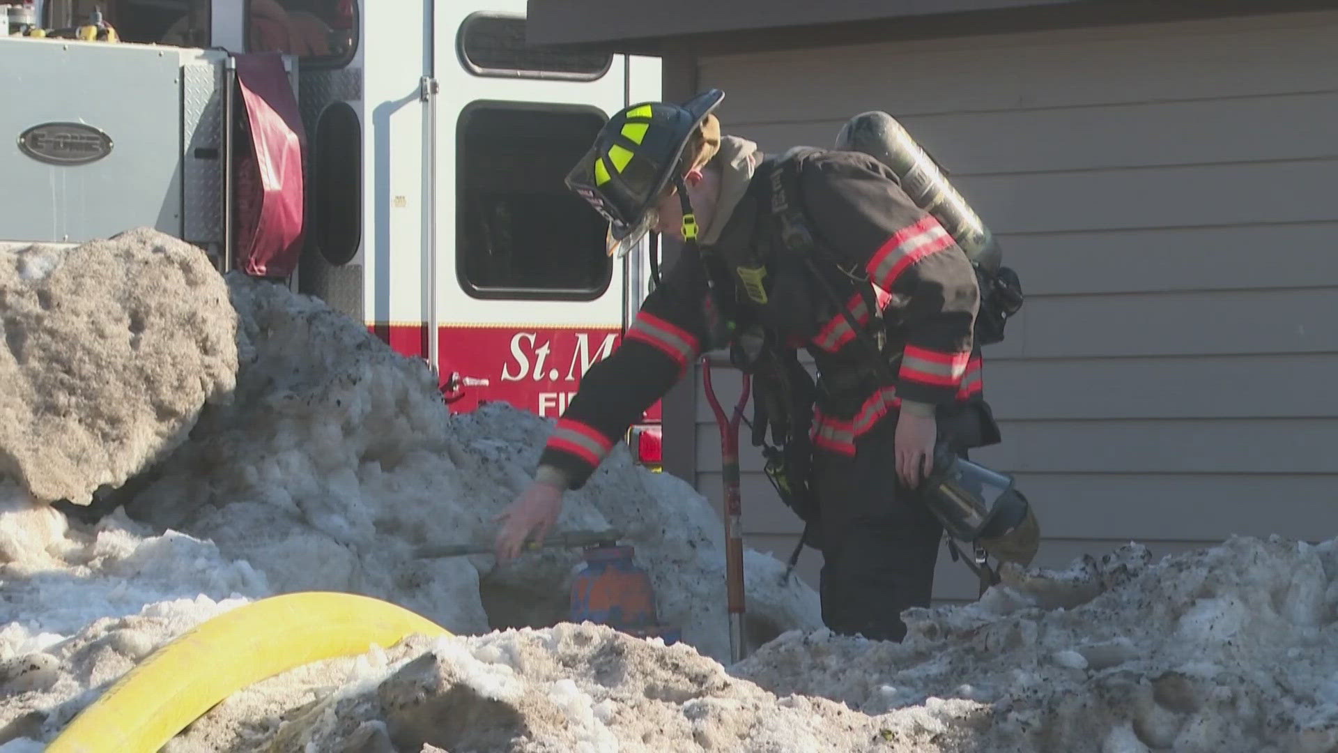 'It was horrifying:' Large fire collapses roof at Jeffersontown ...