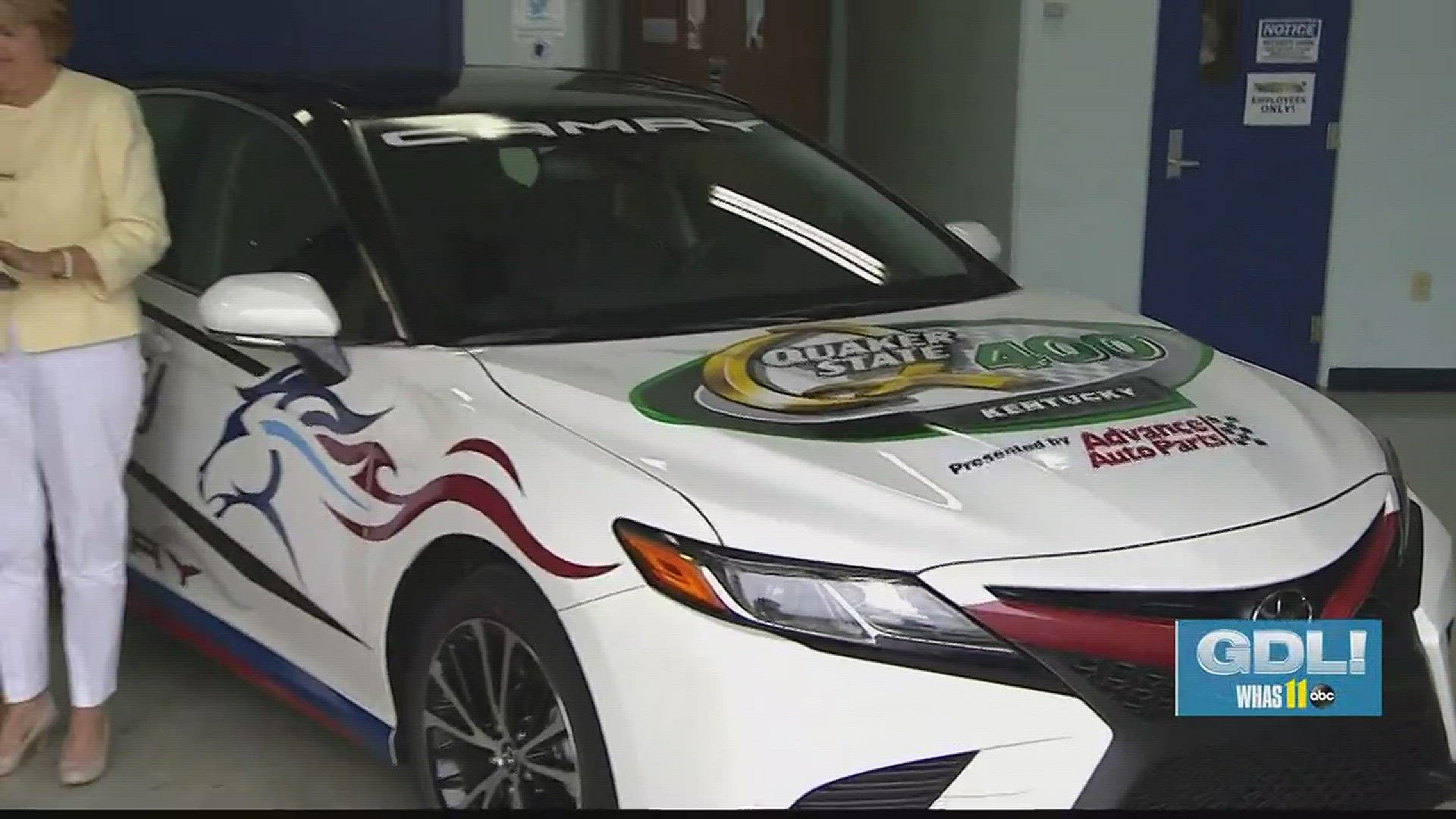 Kentucky Speedway's Grand Marshal Car leads the way for the Quaker ...