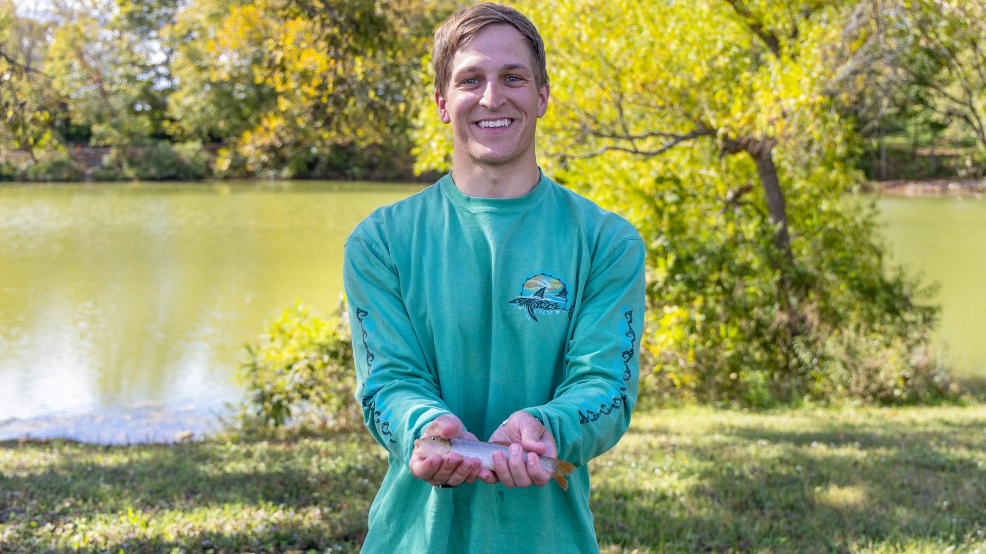 Man sets new record for River Chub in Kentucky | whas11.com