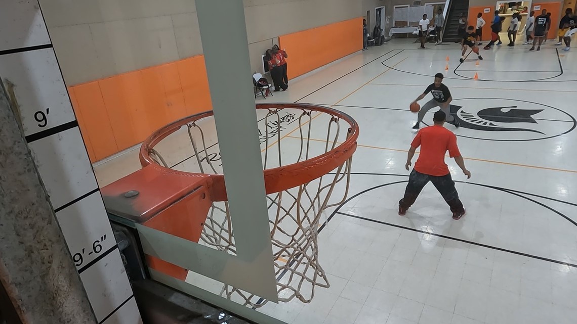 Louisville program encourages youth to 'Shoot Balls Not Guns' | whas11.com